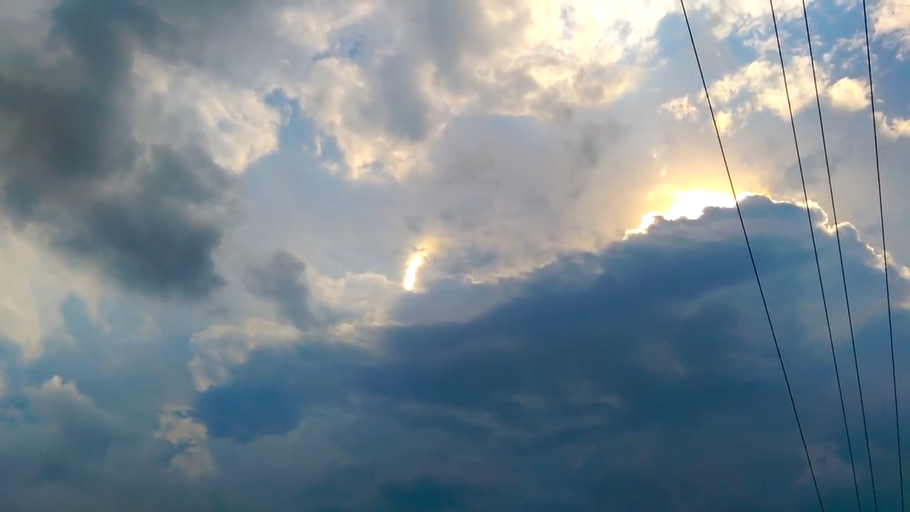 Crown Flash - Are Aliens Giving Us Hints?