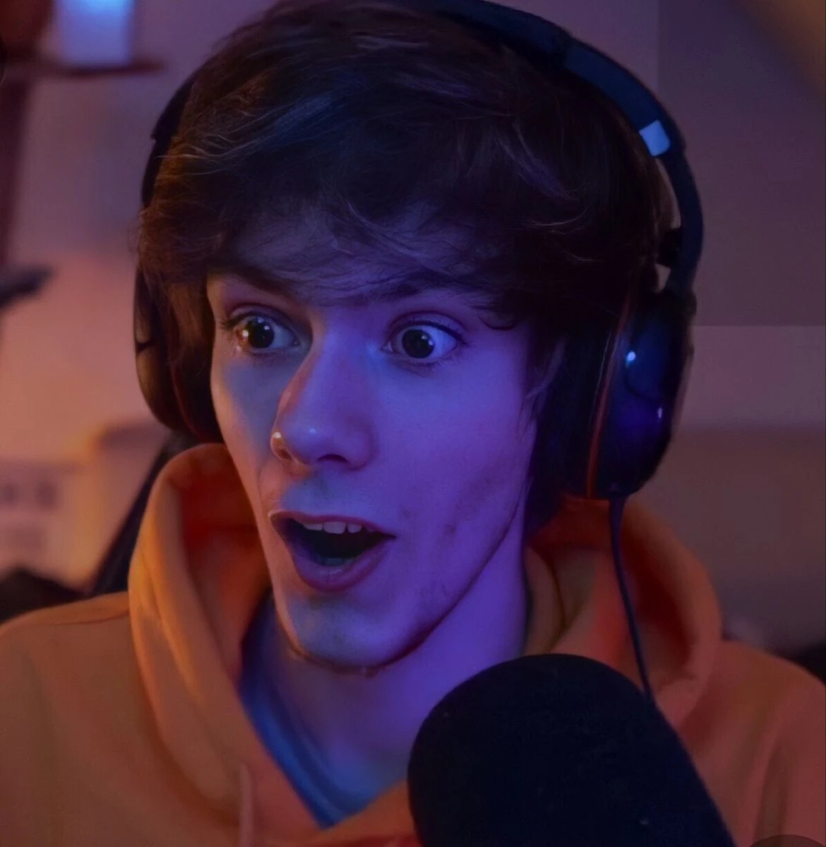 Fundy Face Reveal - A Famous Youtube Gamer With A Huge Fan Following