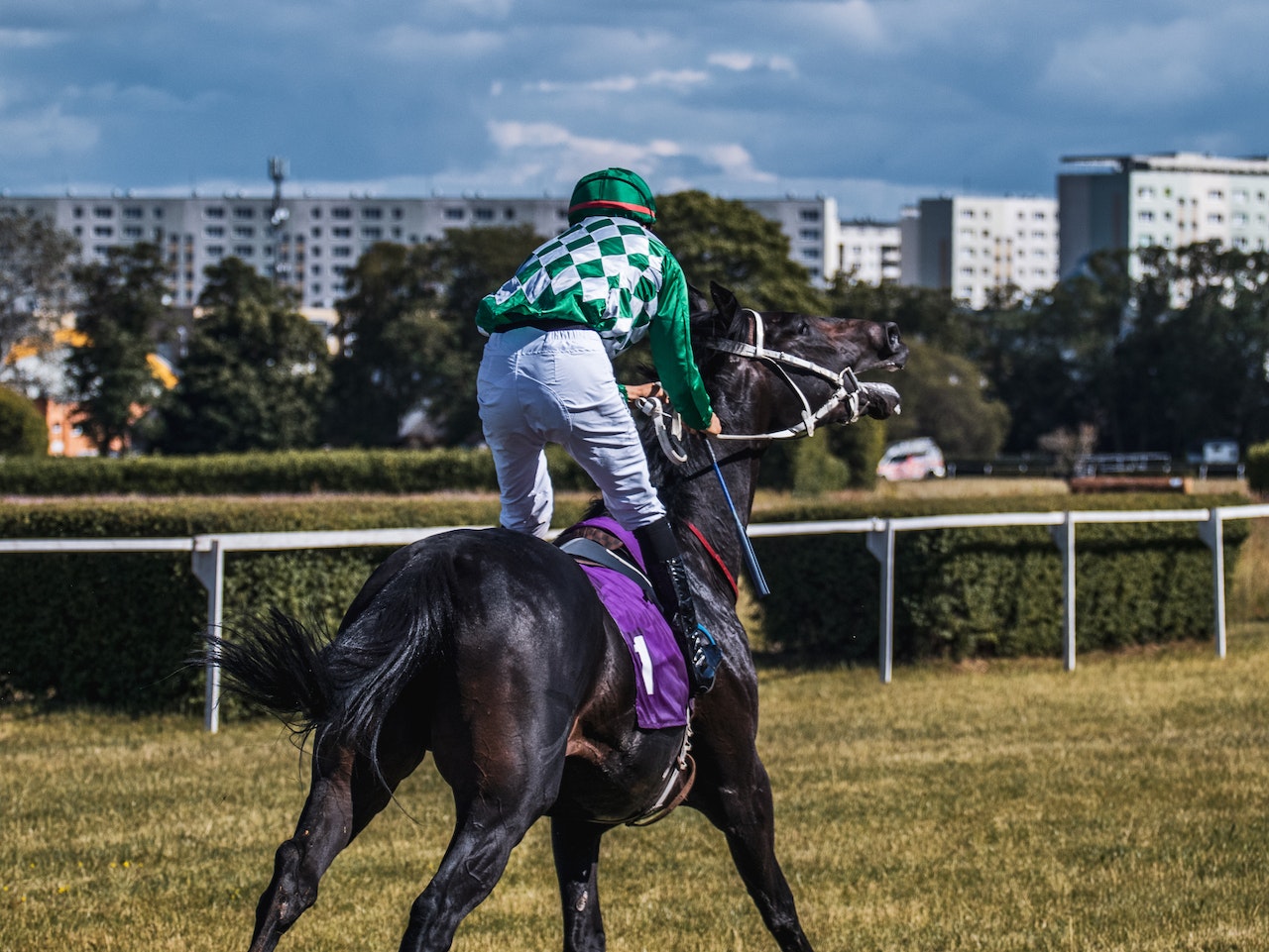 How Does The Trifecta Work? Understanding Odds, Costs, And Strategies