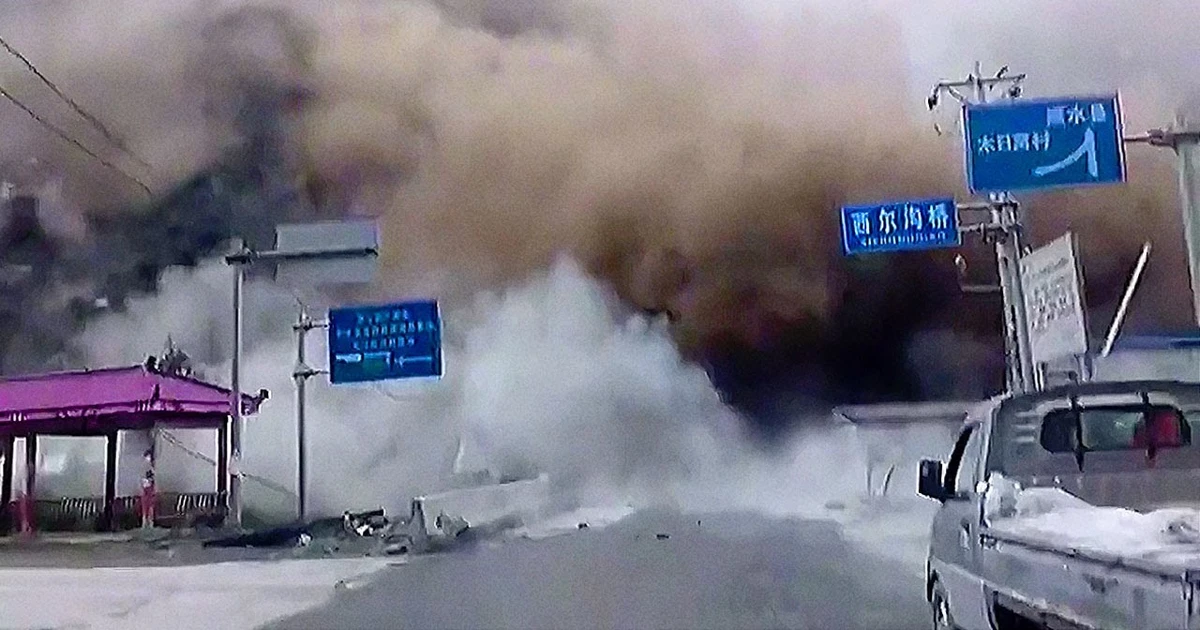 Spectacular Natural Disasters Caught On Camera - Mother Nature Unleashed